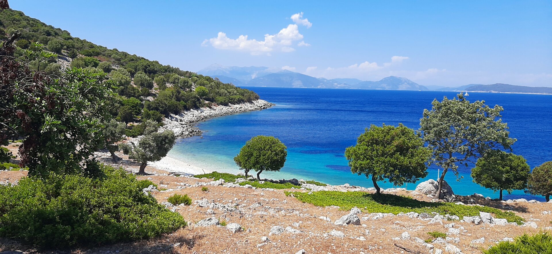 Trekking con guida in Grecia ad Itaca | Waldenviaggiapiedi